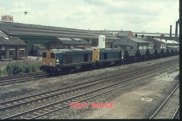 ORIGINAL 35MM SLIDE CLASS 20 LOCO NO 20063 AT LOGHBOROUGH 7/77 £4.00 ...