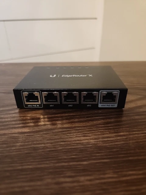 UBIQUITI NETWORKS EDGEROUTER X 4 Port Gigabit Router With Power $29.99 ...