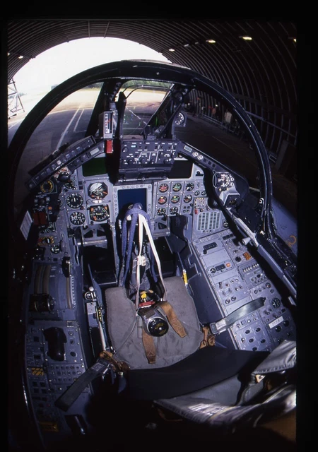 Raf Panavia Tornado Gr1 Cockpit Inside Has Slide £175 Picclick Uk 3715