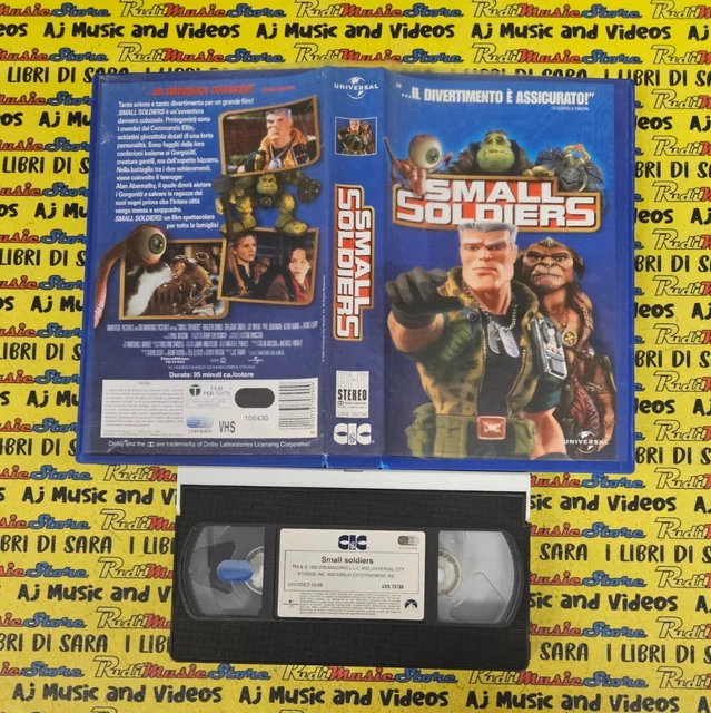 VHS**FILM SMALL SOLDIERS Joe Dante kirsten dunst 1999 UNIVERSAL CIC ...