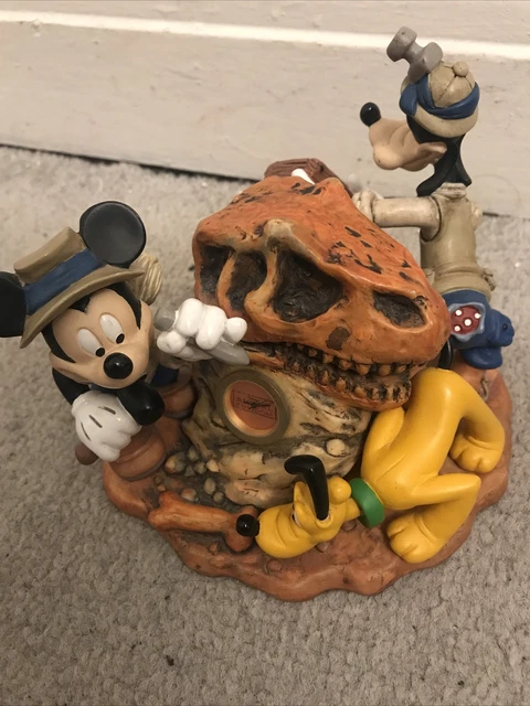 RARE DISNEY ANIMAL Kingdom Mickey Mouse Big Dig In The Boneyard ...