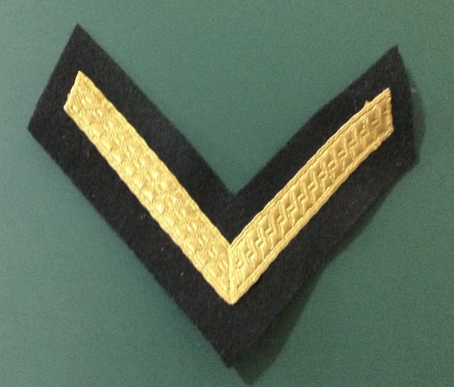 LANCE CORPORAL INSIGNIA rank stripe Gold On Rifle Green £5.00 - PicClick UK