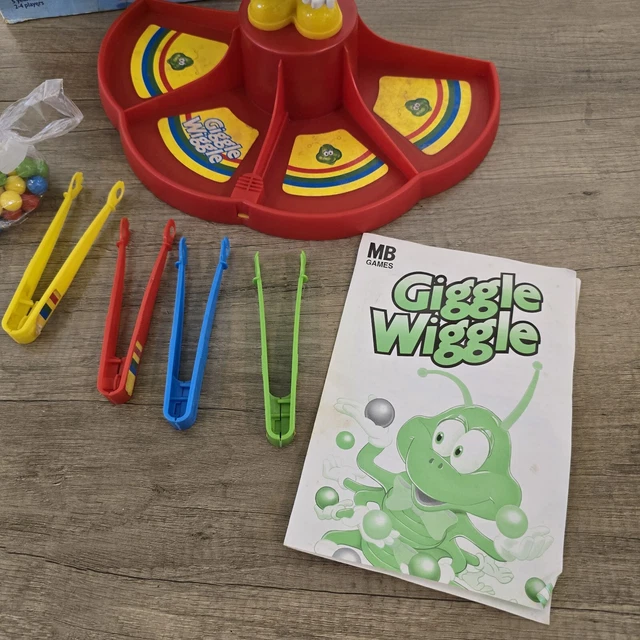 VINTAGE 1990S GIGGLE Wiggle game by MB Games Complete With Original Box ...