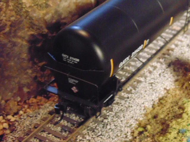 HO WALTHERS PROTO Modified 55' Trinity 30,145 Gallon Tank Car - GATX ...