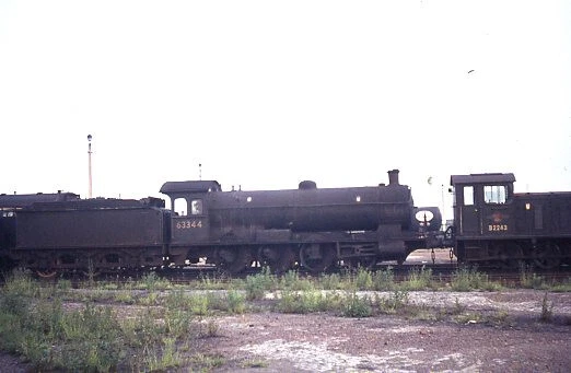 ORIGINAL COLOUR SLIDE of 63344 ER Q6 class steam loco £2.99 - PicClick UK