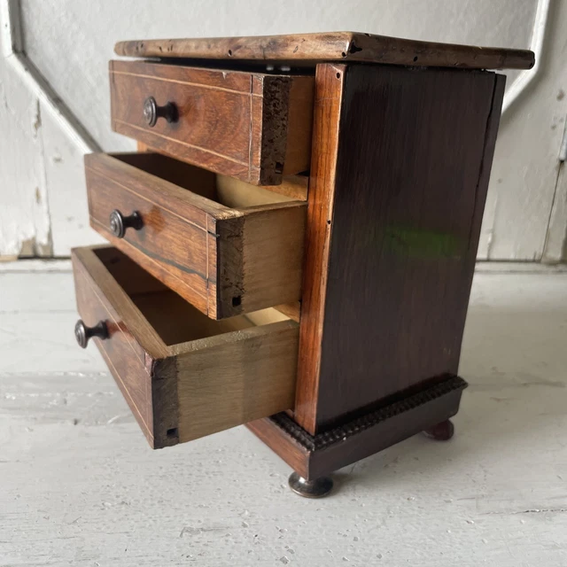 ANCIENNE PETITE COMMODE De Poupée Ou Petit Meuble De Maîtrise EUR 33,50 - PicClick FR