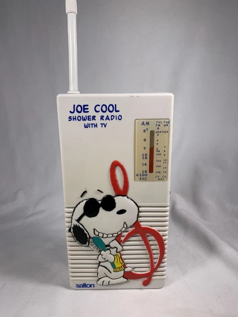 VINTAGE 1965 SALTON Snoopy Joe Cool Shower Radio with TV Peanuts ...
