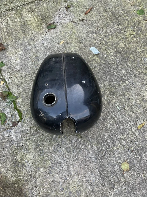 TRIUMPH PRE UNIT Petrol Tank. £90.00 - PicClick UK
