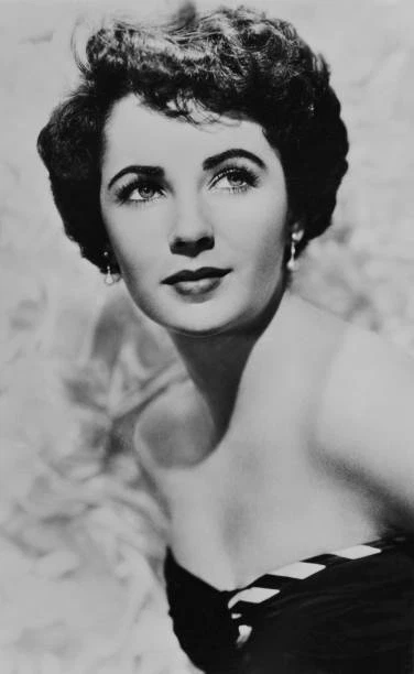 ELIZABETH TAYLOR - Actress 1940 OLD PHOTO 1 $9.00 - PicClick AU