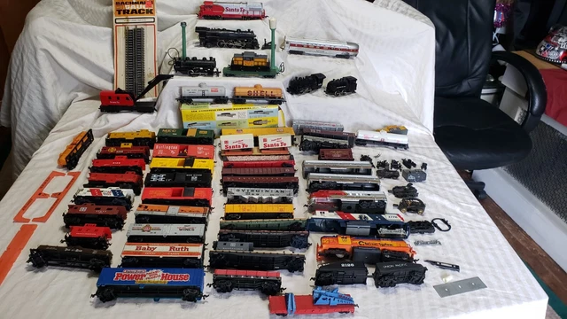 HUGE LOT HO Scale Trains,tracks, AHM, tyco bachmann,atlas,ATHERN,locomotives £454.42 - PicClick UK