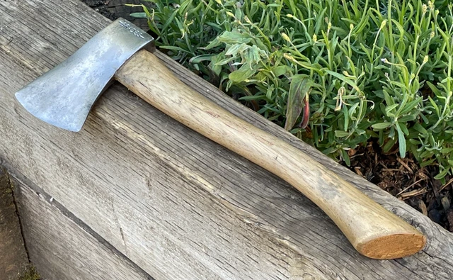 VINTAGE BRADES 1 lb Hatchet Axe Wood Chopper Camping Kindling Axe Tool ...
