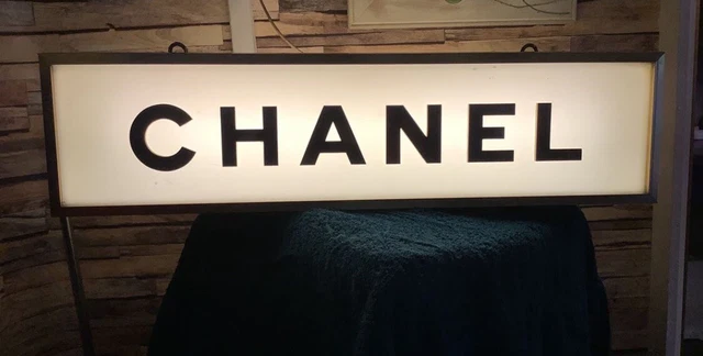 ILLUMINATED CHANEL SIGN / Enseigne Lumineuse CHANEL DISPLAY EUR 1,00 ...