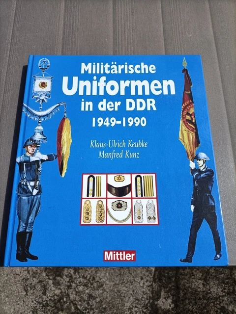 MILITARISCHE UNIFORMEN IN der DDR 1949-1990 EUR 25,00 - PicClick FR