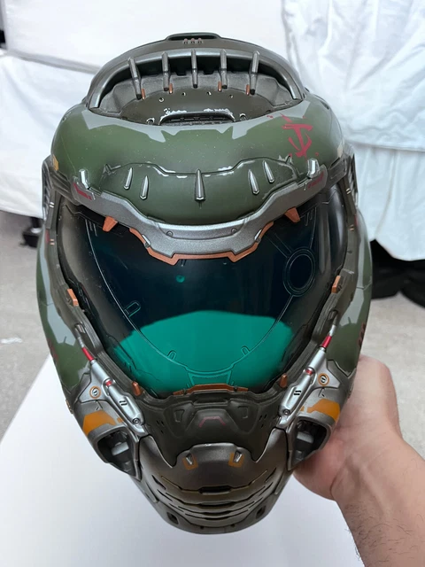 DOOM ETERNAL COLLECTOR'S Edition Doom Slayer Wearable HELMET ONLY ...