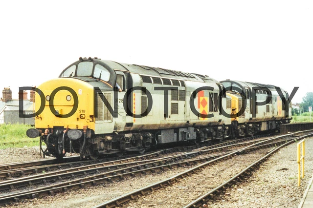 UK DIESEL TRAIN Railway Photograph Of Class 37 Loco 37218. Rm37-744 £1. ...