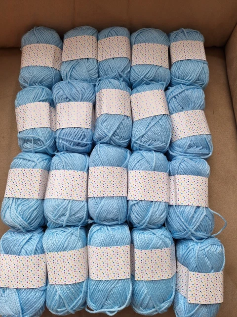 KNITTING YARN DK 100 Balls Baby Blue New/Banded £12.99 - PicClick UK