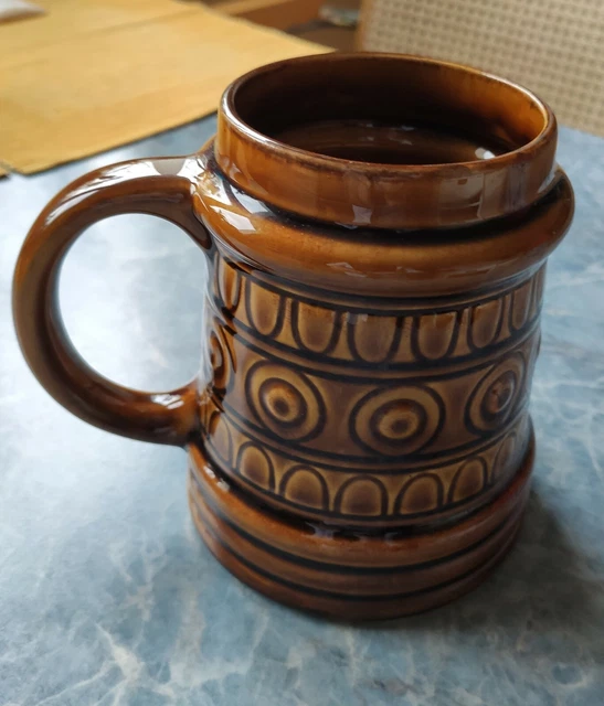 BIERKRUG DDR, TORGAUER Keramik, Braun mit Muster EUR 8,00 - PicClick DE