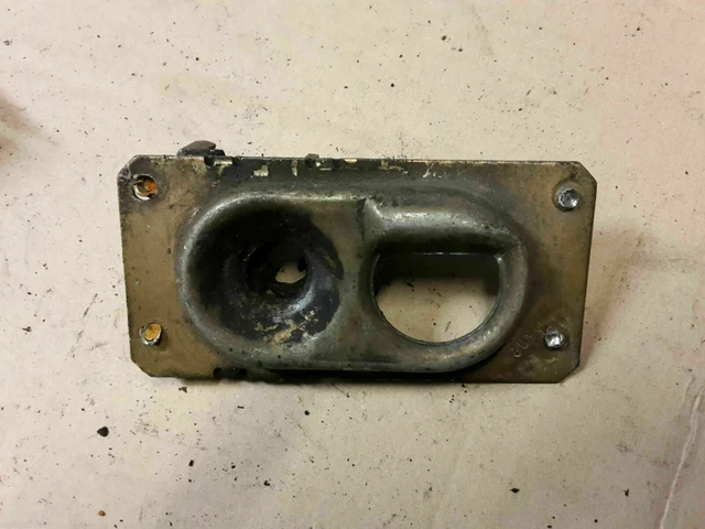 VW GOLF JETTA Mk1 Mk2 Caddy / Cabrio Bonnet Slam Panel Lower Lock Catch ...
