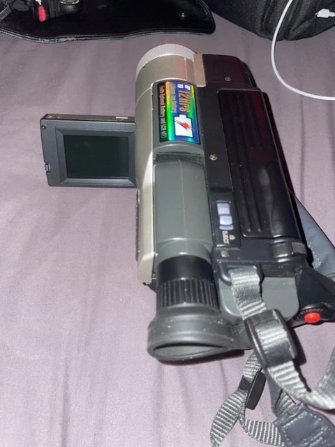 CAMÉSCOPE HITACHI VM-E565LE 8mm Video8 Video Camera X500 Fonctionne ...