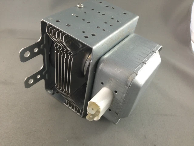 MIELE COMBI OVEN H5040BM MICROWAVE OVEN MAGNETRON Toshiba 2M248H(A) £47 ...