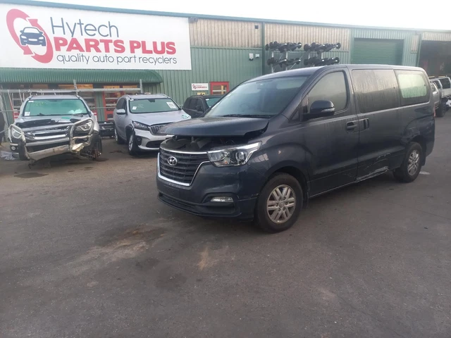 HYUNDAI ILOAD/IMAX DOOR/BOOT/GATE Lock Iload/Imax, Left Sliding Door ...