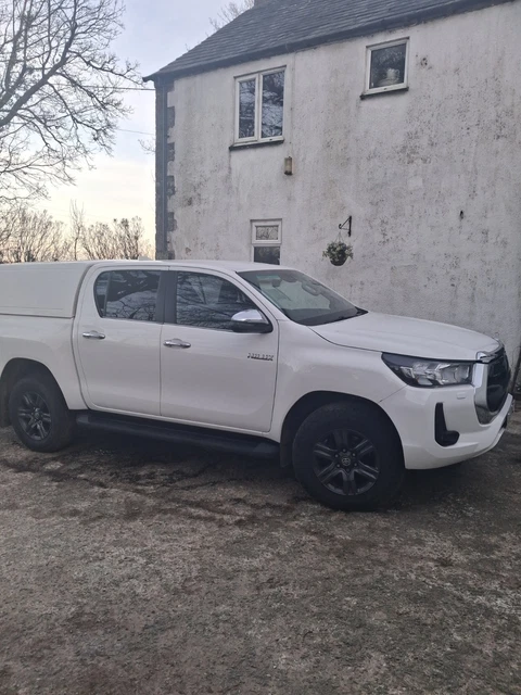 TOYOTA HILUX ICON 2022 6 speed crewcab pick up £18,500.00 - PicClick UK