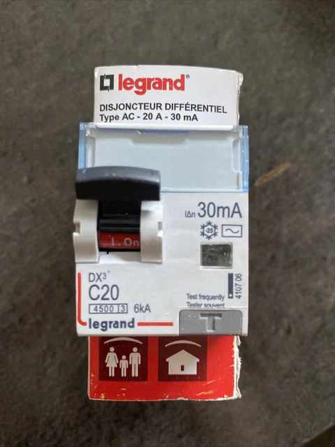 DISJONCTEUR DIFFÉRENTIEL LEGRAND 20A Courbe C 30mA Type AC Réf 410706 EUR 39,90 - PicClick FR