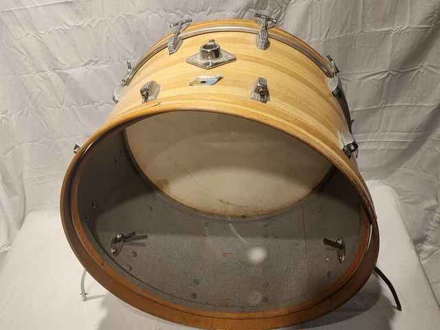 VINTAGE 1970S LUDWIG Blue Olive Badge Butcher Block 24" Bass Drum $399. ...