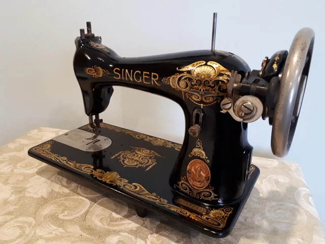 STUNNING 1917 SINGER Treadle Sewing Machine Head 115 "Wings" Runs V ...