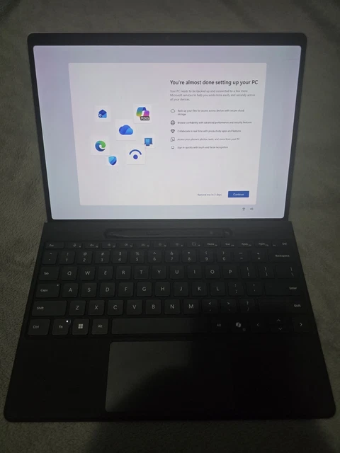 MICROSOFT SURFACE PRO 11 Intel Ultra 7/32GB Ram/256GB Storage - Barely ...