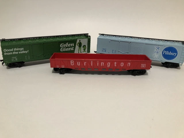 VINTAGE THUNDERBOLT EXPRESS Trains (Pillsbury, Green Giant, Burlington ...