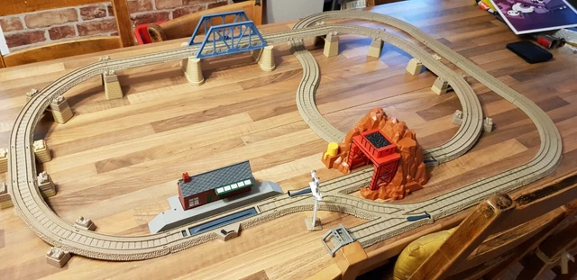FISHER PRICE THOMAS & Friends Trackmaster Station Bridge and Tunnel ...