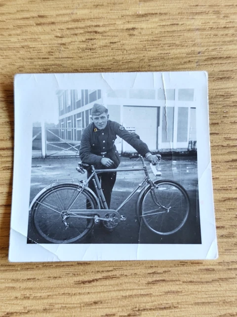 FOTO SOLDAT MANN auf Fahrrad Man Bike WW2 2.wk Photo FC EUR 6,00 - PicClick DE