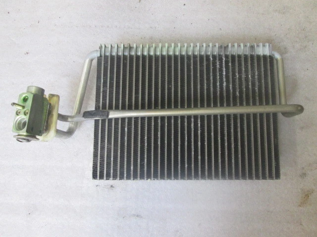 2108300958 ÉVAPORATEUR RADIATEUR Climat Interieur Air Con MERCEDES ...