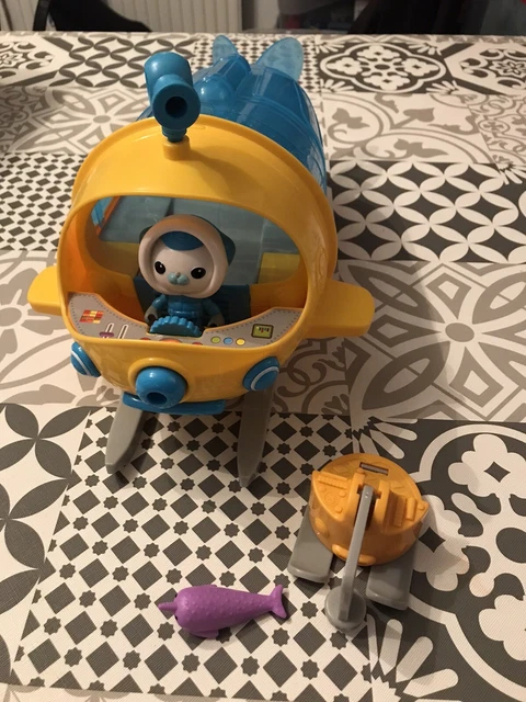 OCTONAUTS GUP S Polar Vehicle With Captain Barnacles And Sled. £21.00 ...