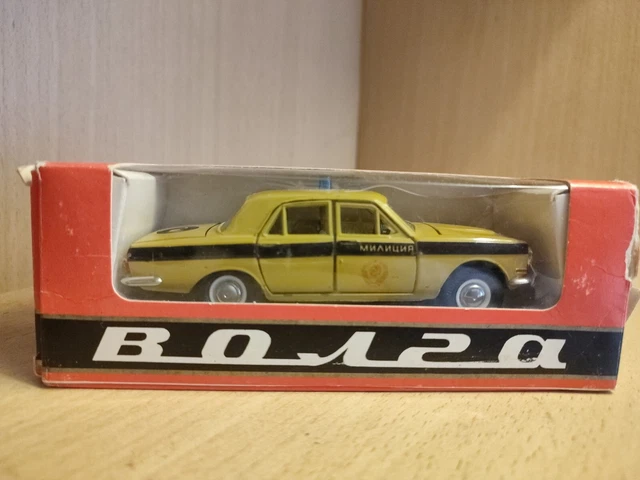 NOVOEXPORT VOLGA Gaz 24 A26 "Police" scale 1/43 Made in CCCP / USSR ...