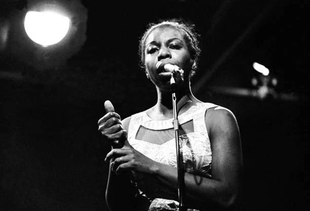 AMERICAN JAZZ SINGER And Pianist Nina Simone At Comblainlatour 1 Old ...