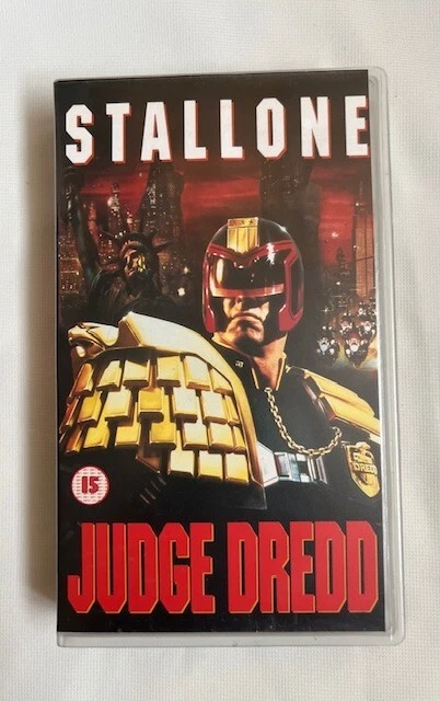 JUDGE DREDD: STALLONE - 1995 Australian Roadshow Video Vhs - CRIME/ACTION/Sci-Fi £13.76 ...