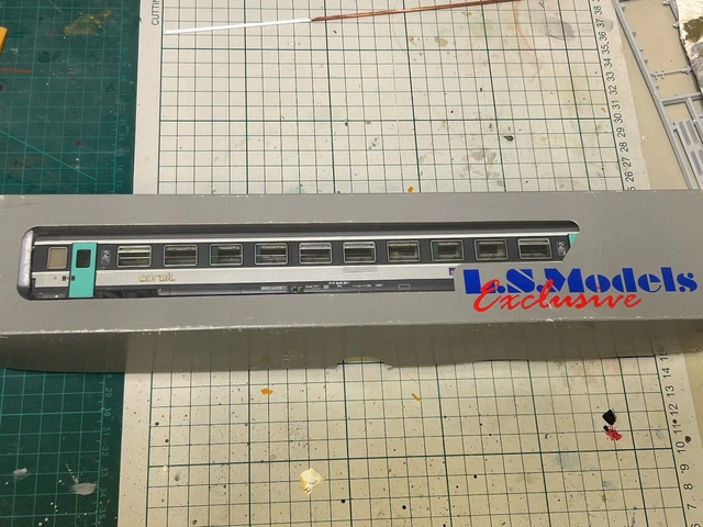 LS MODELS SNCF HO VTU Corail 2nd Class Coach Epoch VI. Ref 40 271. £70. ...