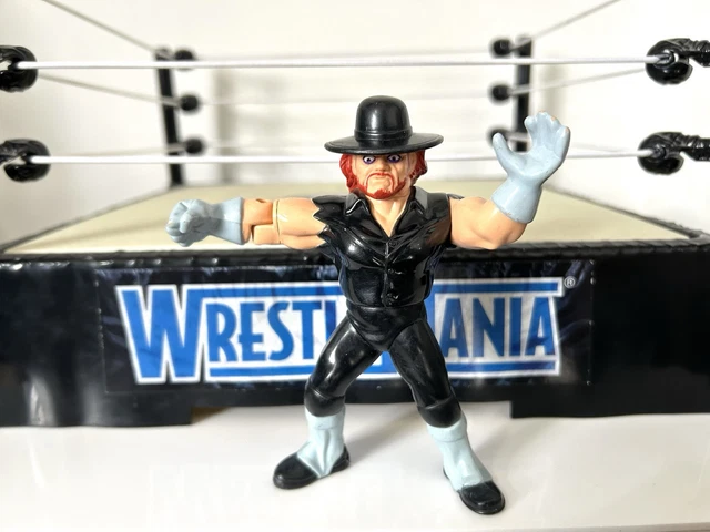 WWE THE UNDERTAKER Wrestling Figure WWF Hasbro Series 4 Vintage Rare ...