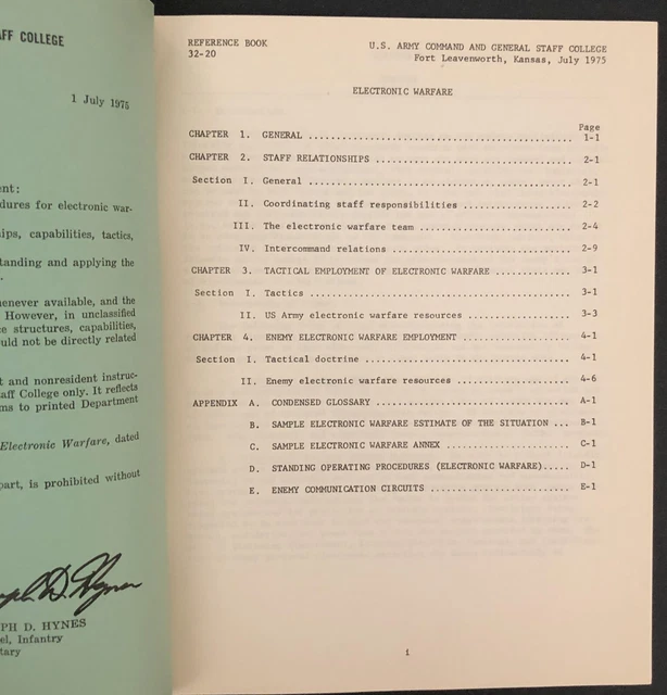1975 ELECTRONIC WARFARE Reference Book US Army Command College RB 32-20 ...