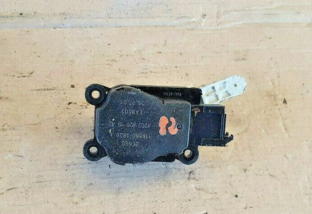 SERVOMOTEUR ACTIONNEUR MOTEUR volet chauffage MERCEDES W203 209 211 ...