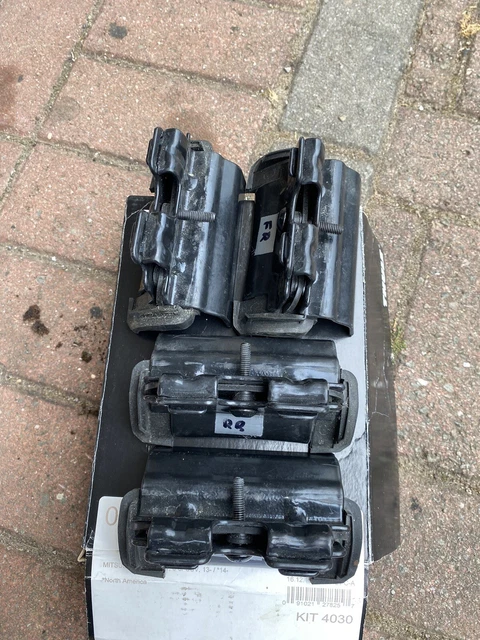 THULE ROOF BARS Fitting Kit 4030, MITSUBISHI OUTLANDER SUV 2013 to 2021 ...