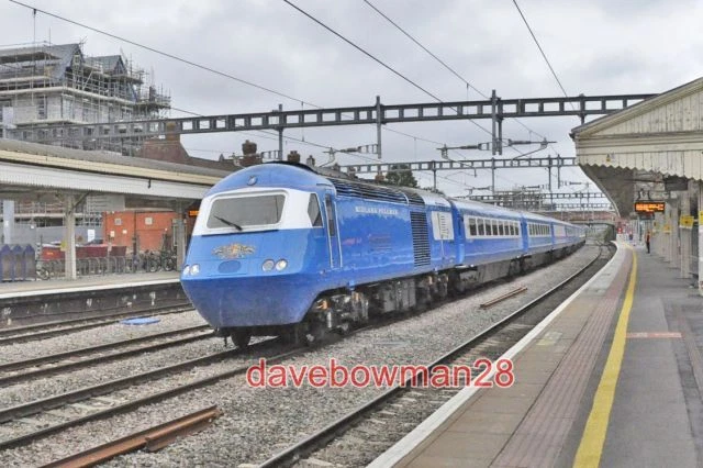 PHOTO (8) Class 43 Hst Blue Pullman At Newbury Station £1.60 - PicClick UK