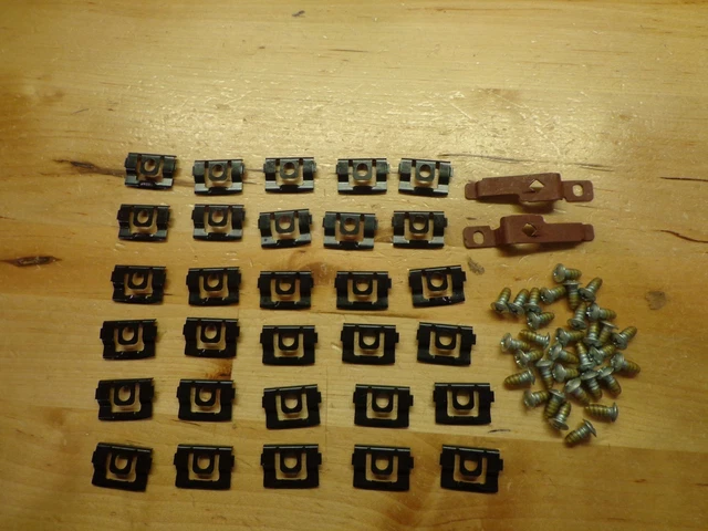 1970 CUDA CHALLENGER Windshield & Rear Window Trim Molding Clips ...