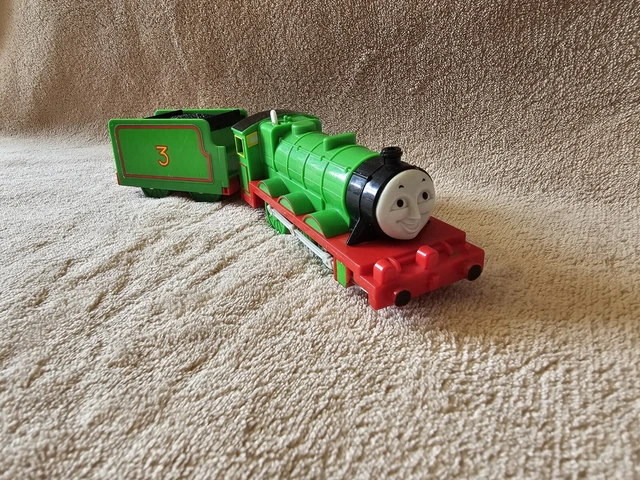 TOMY TRACKMASTER THOMAS And Friends Green Train Henry With Tender B90 £ ...
