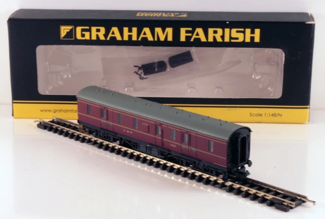 GRAHAM FARISH ’N’ 374-885 LMS 50ft Brake Gangwayed (BG) Coach Crimson ...