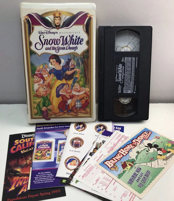 DISNEY SNOW WHITE & the Seven Dwarfs VHS Video Masterpiece Clamshell ...