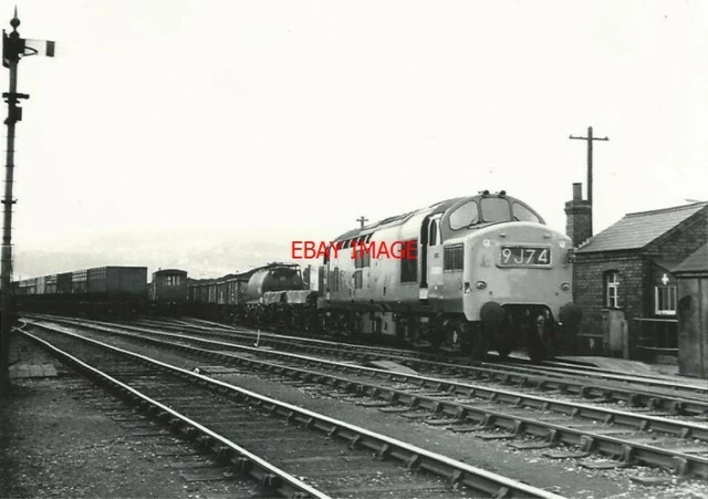 PHOTO D6909 Class 37 No D6909 (Later 37 209) In Br Green Livery With ...