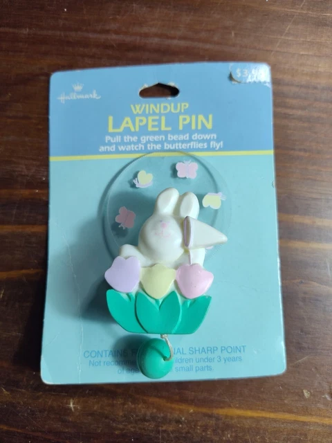 RARE VINTAGE HALLMARK Lapel Pin Easter, Wind-up Pull cord, New Working ...